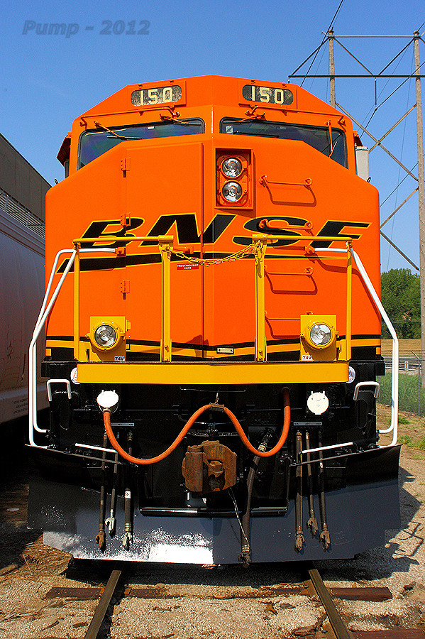 BNSF 150 - EMD GP60M